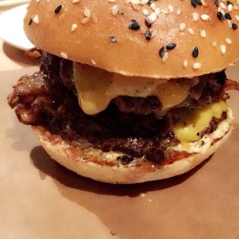 Hambrgr Ottawa Street - 56 Photos & 31 Reviews - Burgers - 207 Ottawa ...