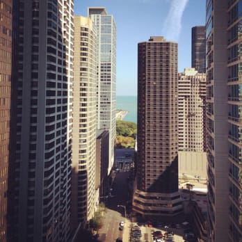 The Streeter - 179 Photos & 31 Reviews - Apartments - 345 E Ohio St ...