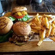 Muncher House - 39 Photos & 22 Reviews - Fast Food - Av. Eugenio Garza ...