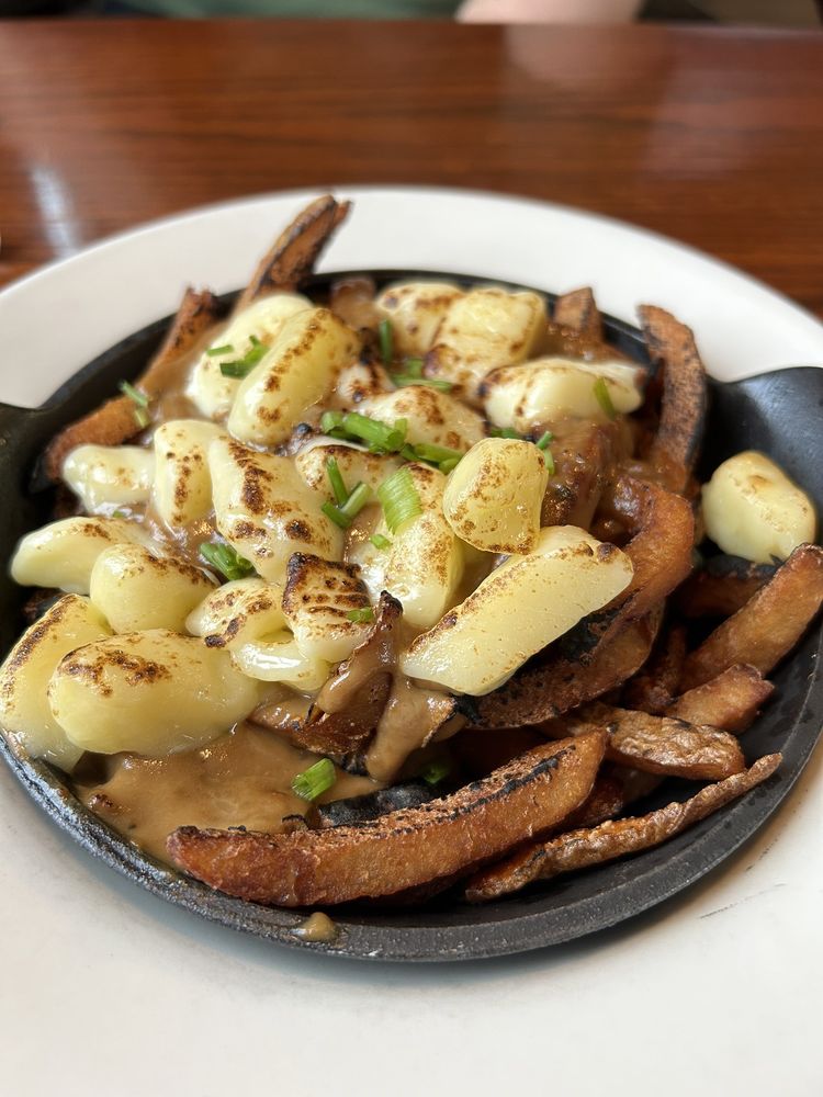 Wisconsin's Pubs & Taverns | Roadtrippers