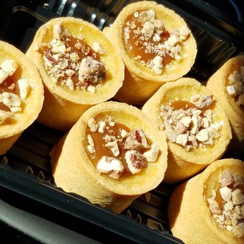 Uber Factory - 178 Photos & 61 Reviews - Desserts - 71 S Kamehameha Hwy ...