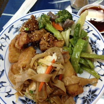 New China Restaurant - 28 Photos & 27 Reviews - Chinese - 510 Kilauea ...