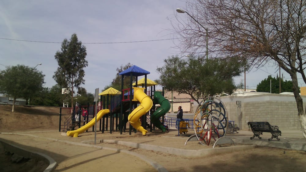 Parque del Pípila - Parks - Casa Blanca, El Pipila, Tijuana, Baja ...