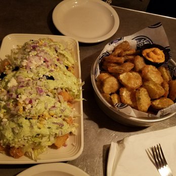 Blue Door Pub Como Ave - 141 Photos & 127 Reviews - Burgers - 1514 Como ...