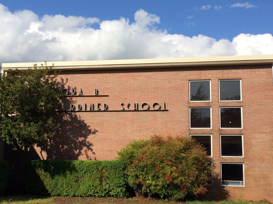 Gardiner Middle School - Junior High & High Schools - 180 Ethel St ...