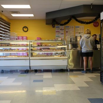 Dee’s Donuts - 268 Photos & 233 Reviews - Donuts - 6401 N Durango Dr ...