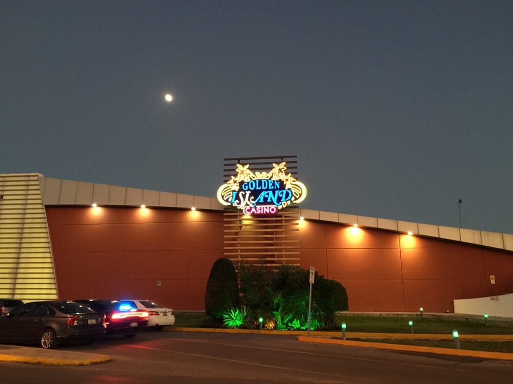 Golden Island Casino - 14 Reviews - Casinos - Calle 18 3, Mérida ...
