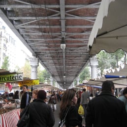 Marché de Grenelle - 31 Photos - Farmers Market - Bd de Grenelle ...