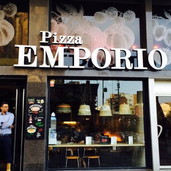 Pizza Emporio - 31 Photos & 23 Reviews - Pizza - Carrer de Provença ...