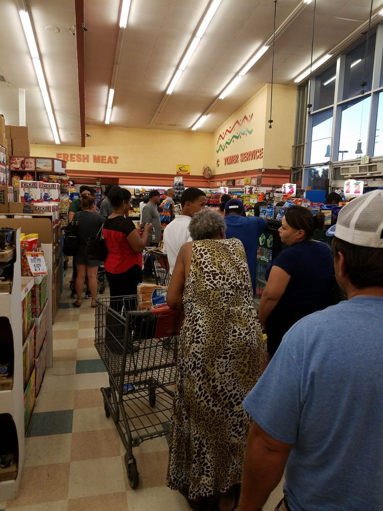 Big Saver Foods - 60 Photos & 18 Reviews - Grocery - 1500 W Willow St ...