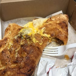 D.P. Dough - 22 Photos & 92 Reviews - Pizza - 121 E Beaufort St, Normal ...