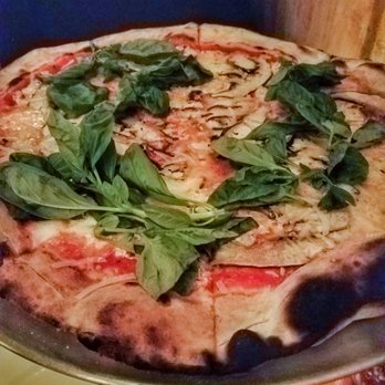 Lucali - 233 Photos & 882 Reviews - Pizza - 575 Henry St, Carroll ...