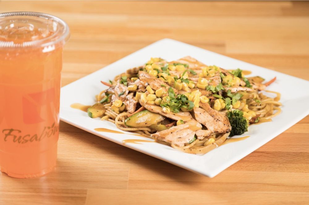 Fusabowl - 17 Photos & 15 Reviews - Asian Fusion - 10577 Springfield ...