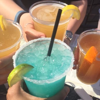 Hightopps Backstage Grille - 63 Photos & 161 Reviews - Bars - 2306 York ...