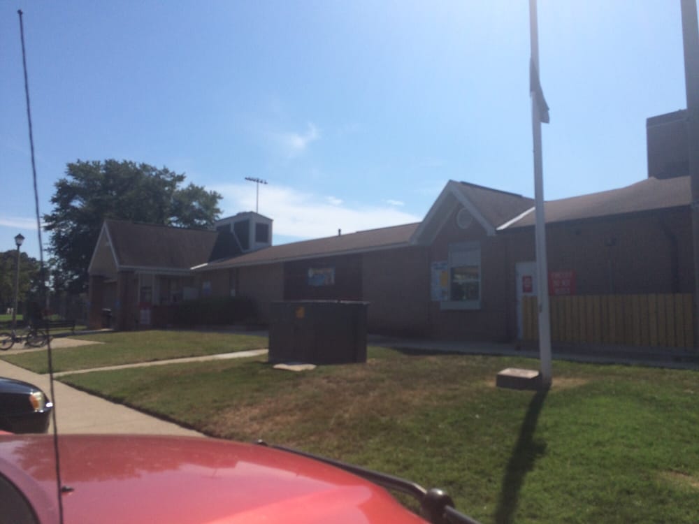 Veterans Memorial Park - Swimming Pools - 14300 Veterans Dr, Woodbridge ...