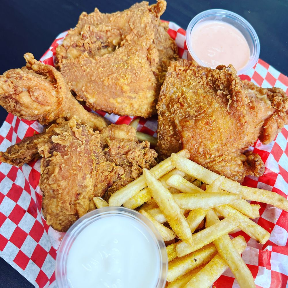 Crispy Chicken Kitchen, Corona | Roadtrippers