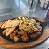 Cafeteria 15L - 2198 Photos & 1600 Reviews - American (Traditional ...