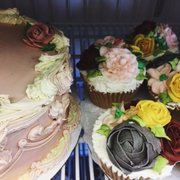 Rolings Bakery - 13 Photos & 29 Reviews - Bakeries - 7848 Montgomery ...