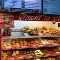 Dandee Donut Factory - 403 Photos & 427 Reviews - Donuts - 1900 E ...