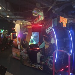 CHQ Entertainment - 13 Photos & 28 Reviews - Arcades - 4700 Kingsway ...