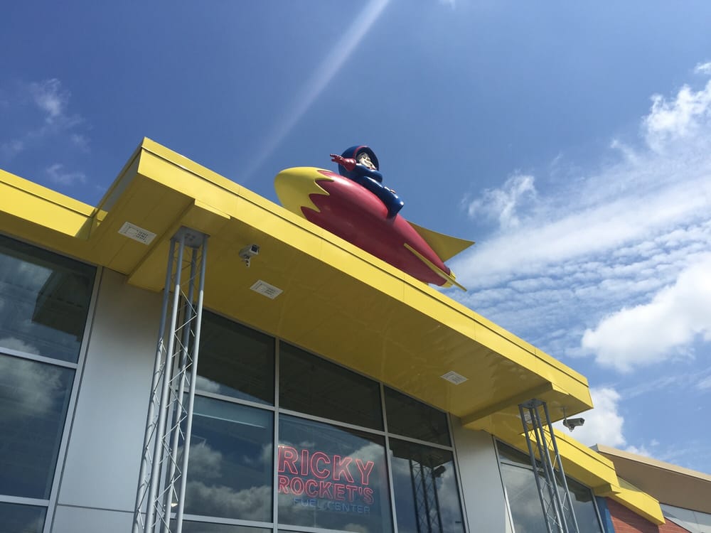 Ricky Rocket’s Fuel Center - 10 Photos & 14 Reviews - Car Wash - 2095 ...