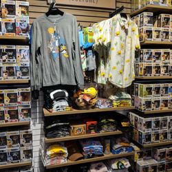 BoxLunch - 148 Photos & 40 Reviews - Gift Shops - 753 Spectrum Center ...