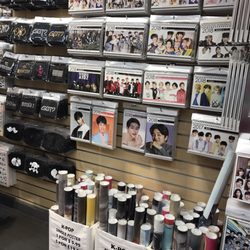 Koryo Bookstore - 51 Photos & 61 Reviews - Bookstores - 35 W 32nd St ...