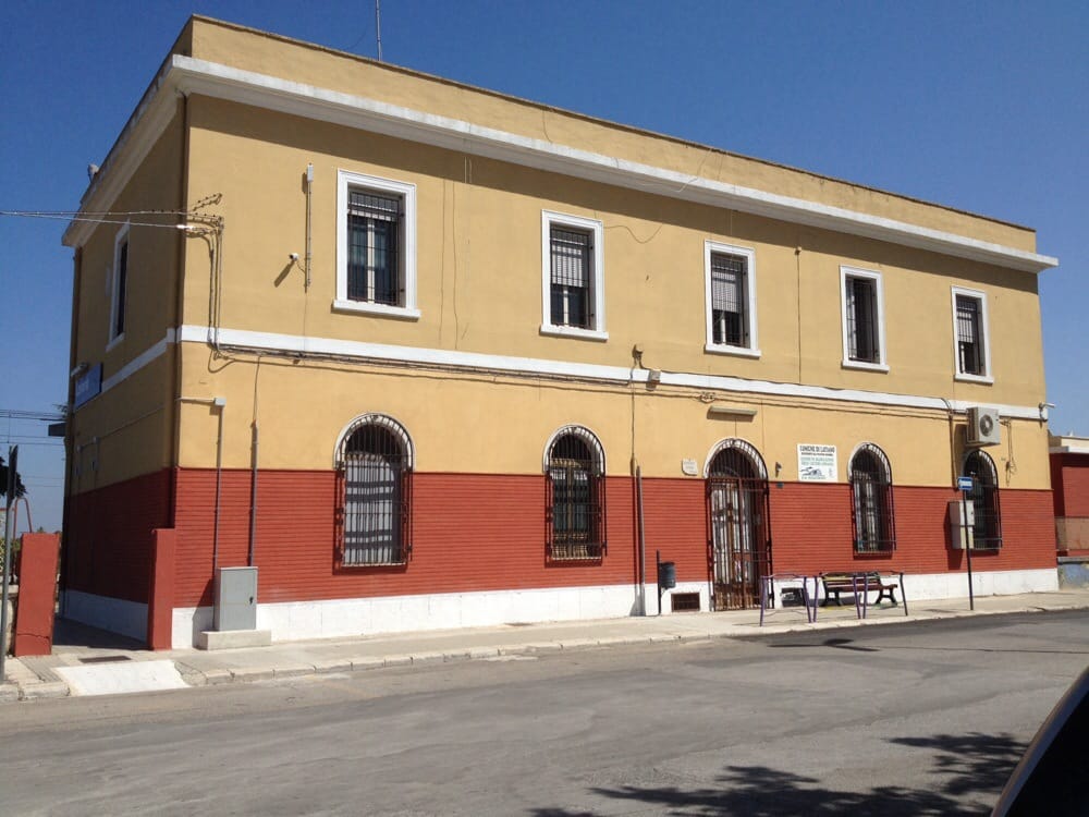 Stazione di Latiano - Train Stations - Via Giuseppe Garibaldi, Latiano ...
