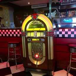 Jukebox American Diner - 19 Photos - American (Traditional ...