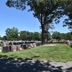 Cemetery of the Holy Rood - 20 Photos - Funeral Services & Cemeteries ...
