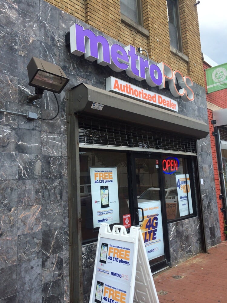 Metro PCS - Mobile Phones - 1346 Goodhope Rd SE, Anacostia, Washington ...