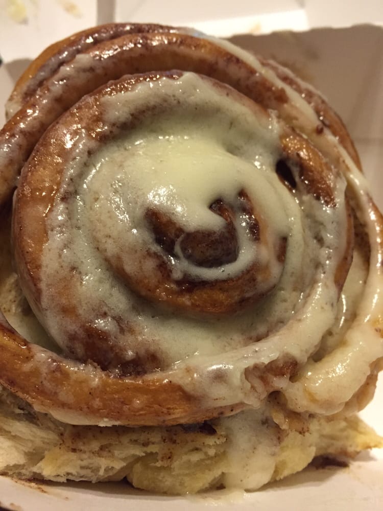 Cinnabon - 14 Photos & 17 Reviews - Bakeries - 2800 N Main St, Santa ...