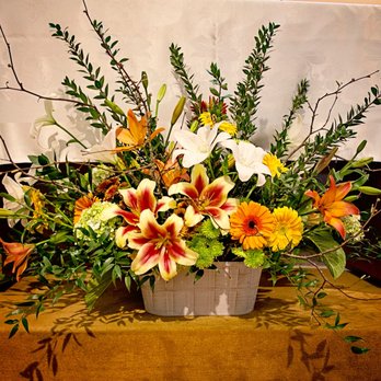 Zuzu’s Petals - 34 Photos & 14 Reviews - Floral Designers - 1449 66th ...