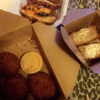 Brooklyn Wing House - (New) 87 Photos & 111 Reviews - Chicken Wings ...