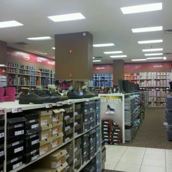 Famous Footwear - 32 Photos & 24 Reviews - Shoe Stores - 250 W 34Th St ...