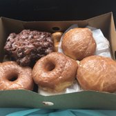Randy’s Donuts - Donuts - Inglewood, CA - Phone Number - 1833 Photos ...