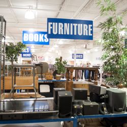 Maj-R Thrift & Discount - 15 Photos - Thrift Stores - 2020 NW Topeka ...