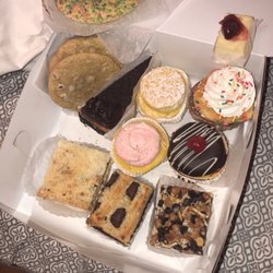 Fratelli’s Pastry Shop - 27 Photos & 15 Reviews - Bakeries - 1 ...