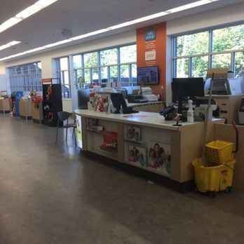 Walgreens - 11 Photos & 18 Reviews - Drugstores - 1101 Beacon St ...