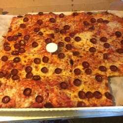Pizza Oven - 17 Photos & 43 Reviews - Pizza - 54 Vine St, Lockport, NY ...