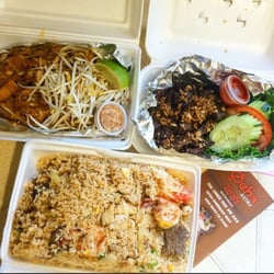 Little Ocha Extra - 155 Photos & 135 Reviews - Thai - 13724 Sherman Way ...