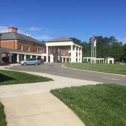 Cedarfield - Retirement Homes - 2300 Cedarfield Pkwy, Richmond, VA ...