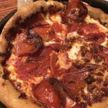 Uno Pizzeria & Grill - 131 Photos & 97 Reviews - Pizza - 270 Providence ...