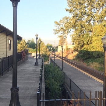 Oregon City Amtrak Station - 15 Photos - Train Stations - 1729 ...