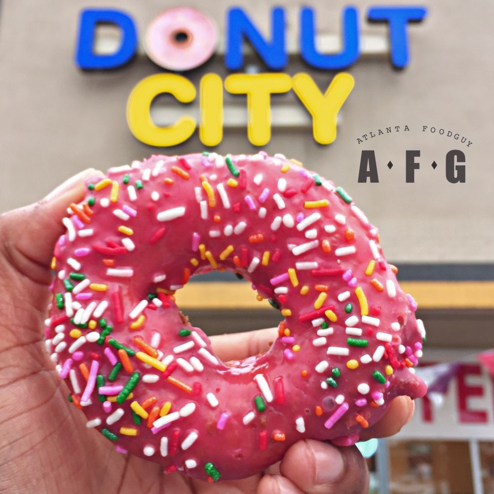 Donut City - 30 Photos & 28 Reviews - Donuts - 1880 Mountain Industrial ...