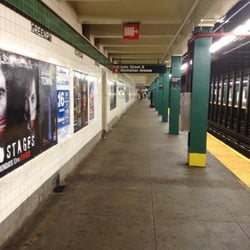 MTA - Greenpoint Avenue Station - Metro Stations - Manhattan Ave ...