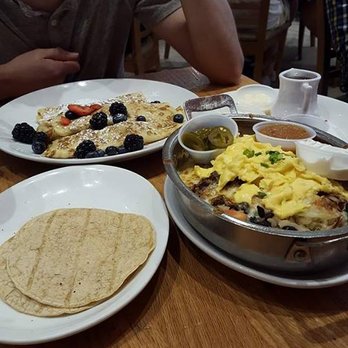Wildberry Pancakes and Cafe - 4559 Photos & 3850 Reviews - Breakfast ...