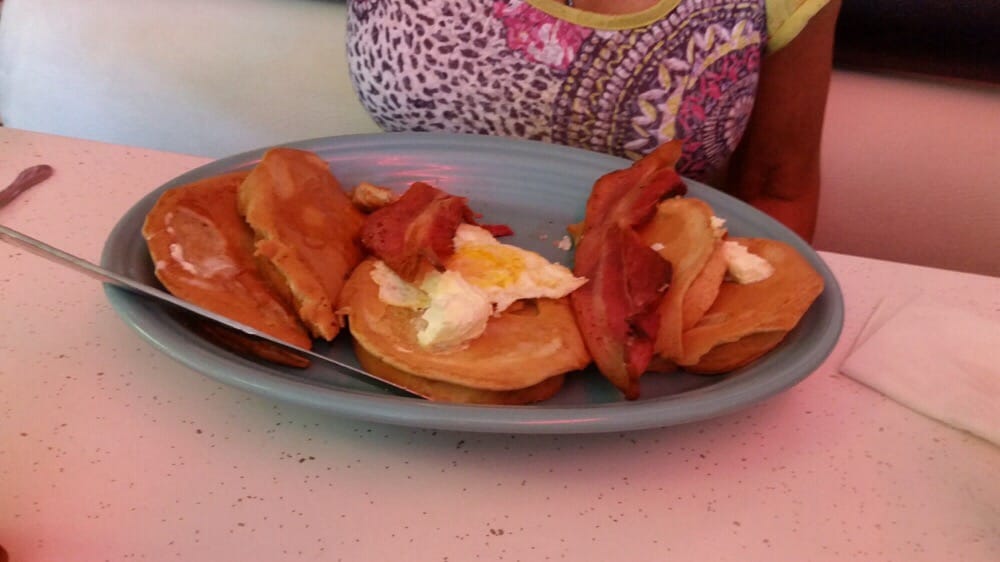 Hi-Way 101 Diner - 82 Photos & 128 Reviews - Diners - 392 W Washington ...