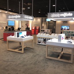 Xfinity Store by Comcast - 24 Photos & 31 Reviews - Internet Service ...