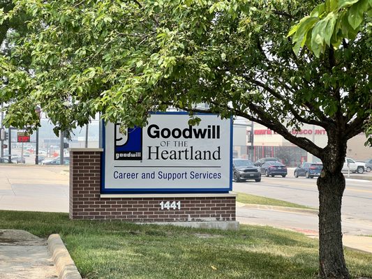 Goodwill, 5520 Council St NE, Cedar Rapids, IA, Community Services ...